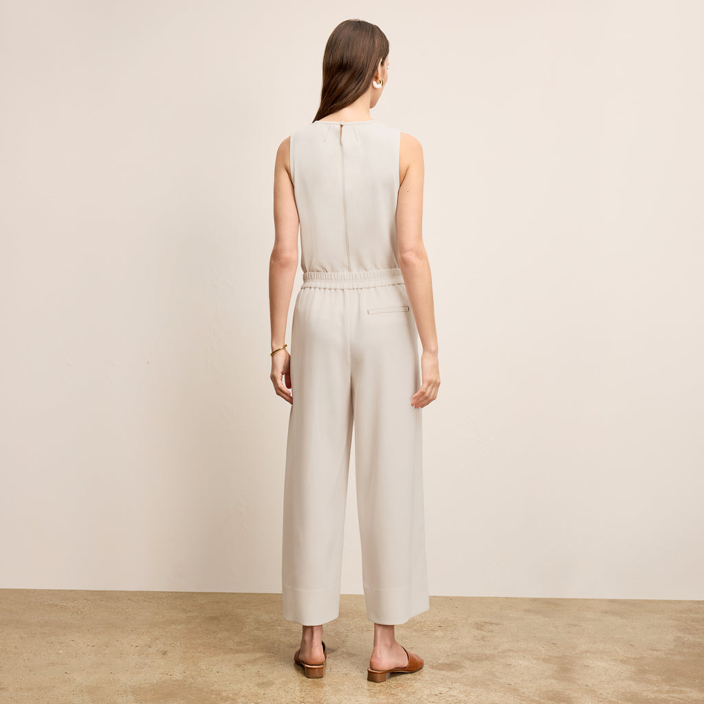 Ainsley Effortless Top - Everyday Crepe with Topstitch :: Eggshell – M ...