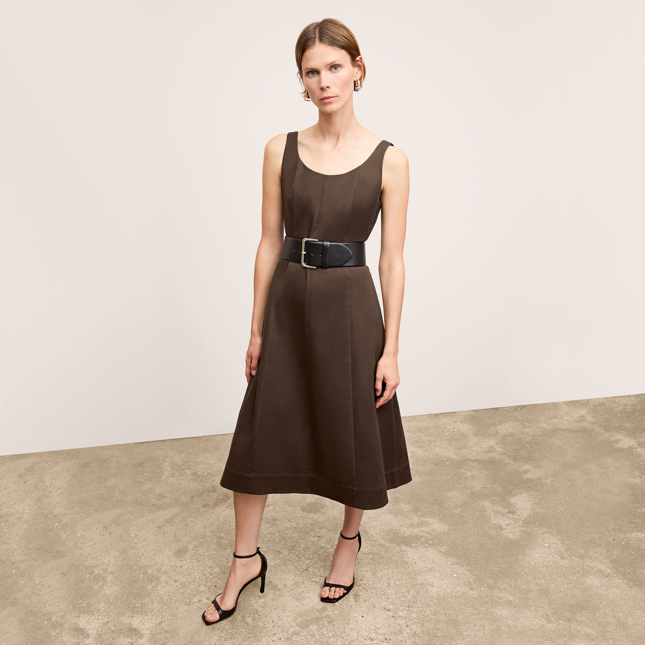 Jess Dress - Stretch Chino :: Date – M.M.LaFleur