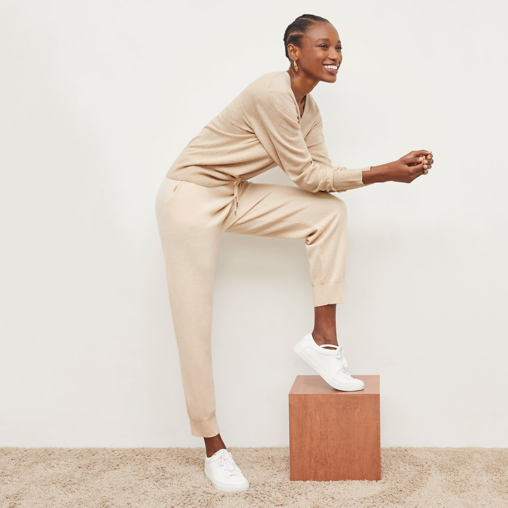 Keely Jogger - Cashmere :: Cream – M.M.LaFleur